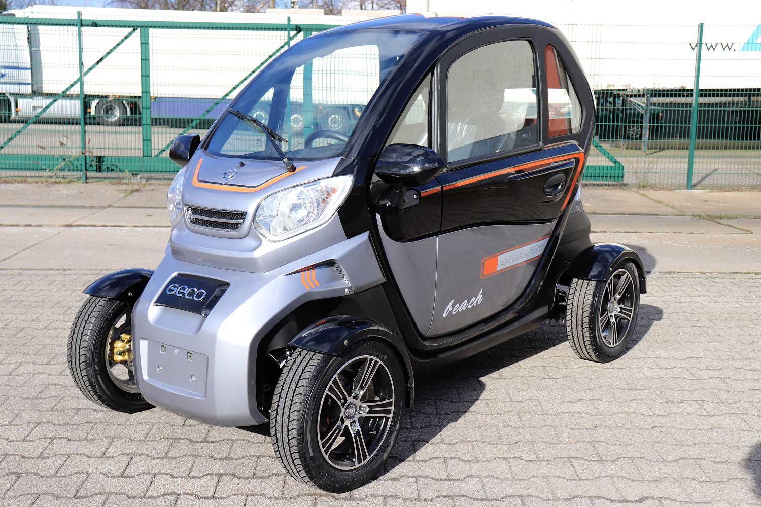 Neufahrzeuge Elektrofahrzeuge | AJ-eMobile Elektrofahrzeuge